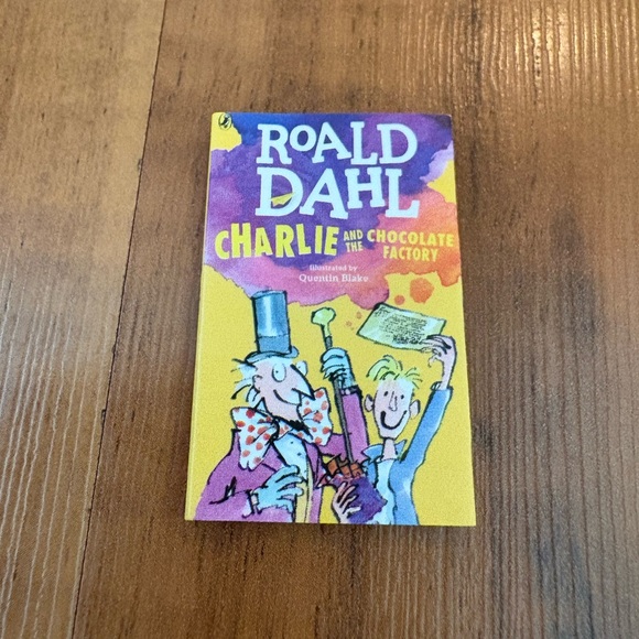 Zuru | Toys | Zuru Mini Brands Book Charlie And The Chocolate Factory ...